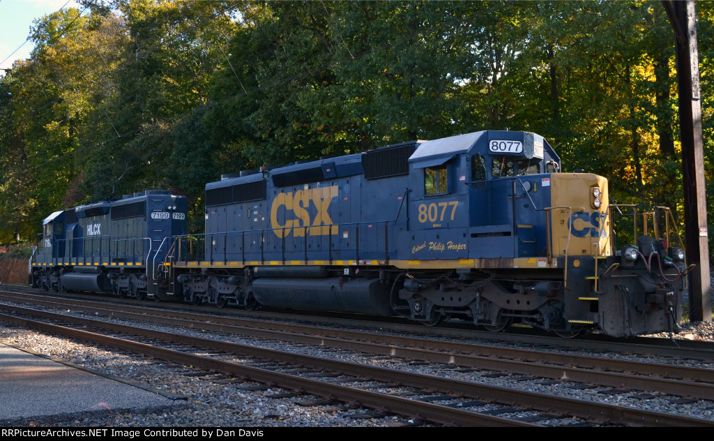 CSX SD40-2 8077 "Colonel Philip Hooper" and HLCX 7199 on Q300-16